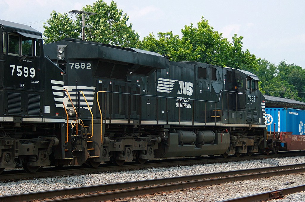 NS 7682